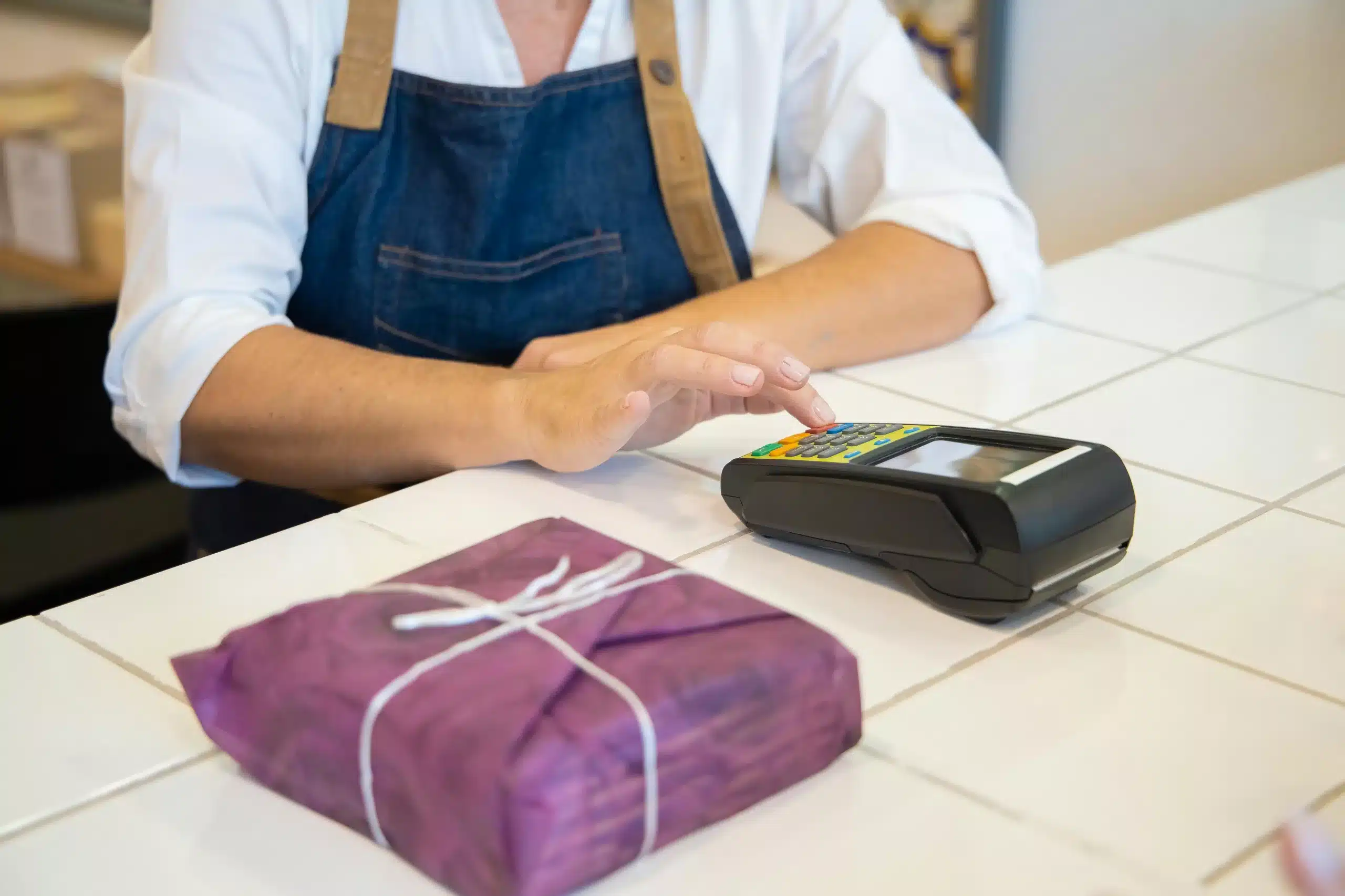 Understanding the Basics of Credit Card Machines - CreatePay